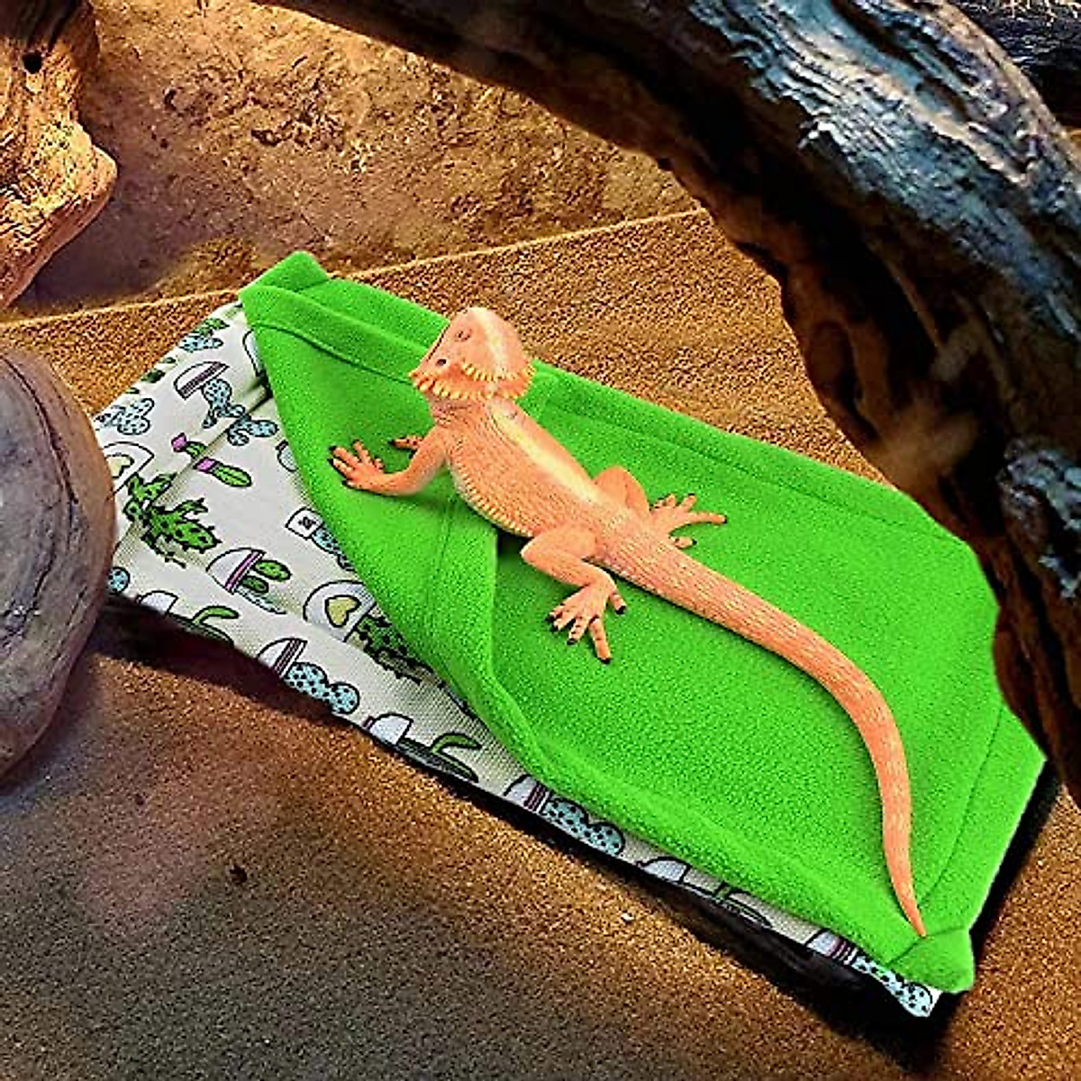 Reptile Sleeping Bag Set Bearded Dragon Blanket Pillow and Sleeping Bag Shelter Couch Accessories for Leopard Gecko Rat Lizard Hamster Small Animals (Green)