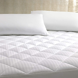 W Hotels Mattress Pad - Diamond Quilted Mattress Topper - Fits Mattresses Up to 18" - King (78" x 80" x 18")