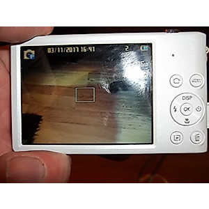 Samsung ST72 16.2 Mega Pixel Digital Camera with 3-Inch LCD Display (white)