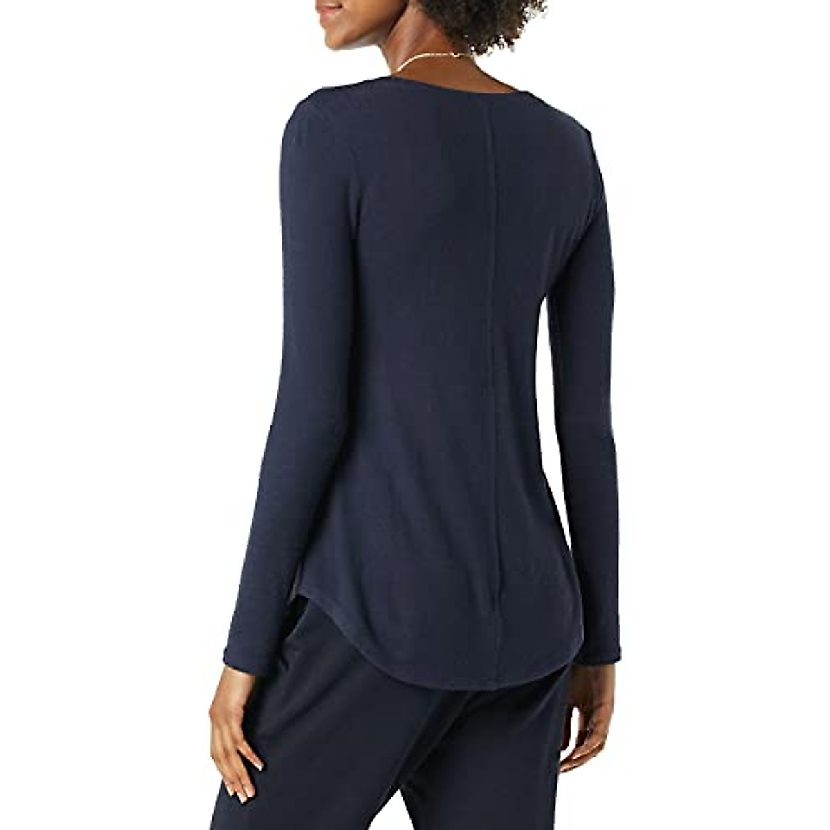Daily Ritual Women's Cozy Knit Standard-Fit Long-Sleeve Shirttail Hem Crewneck Shirt, Navy, Medium