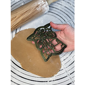 Premium Star Wars Exclusive The Mandalorian Baby Yoda Grogu With Soup Bowl Cookie Cutter Mold 4-Inch-Scale Produced by 3D Kitchen Art