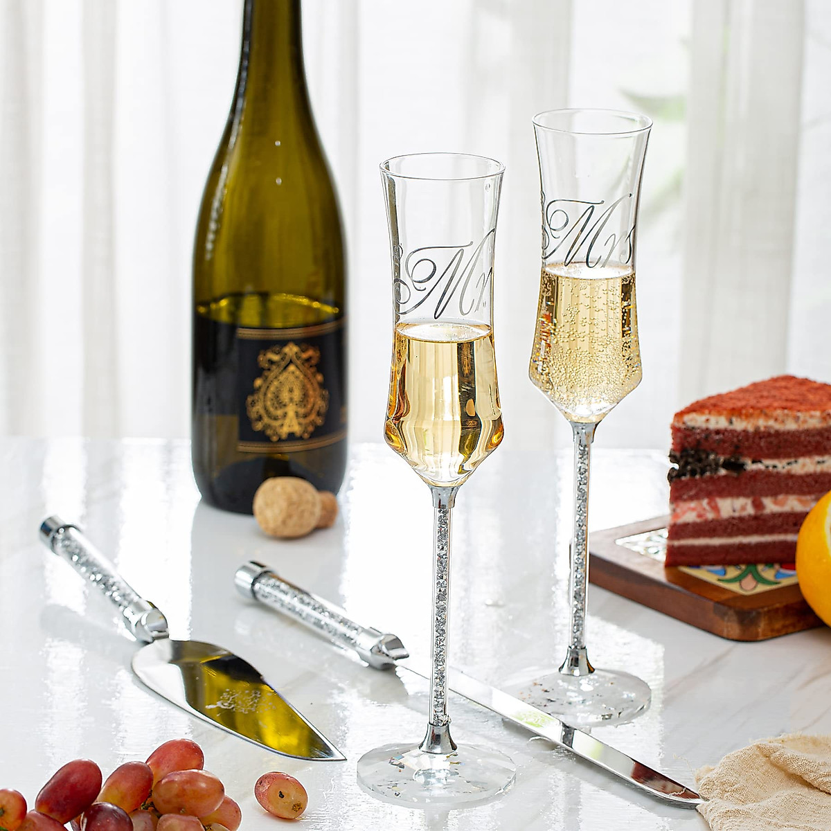 iooiluxry Wedding Champagne Flutes and Cake knife Server Set, Mr and Mrs Champagne Flutes, Bride and Groom Champagne Glasses and Cake Cutting set for Wedding Gifts