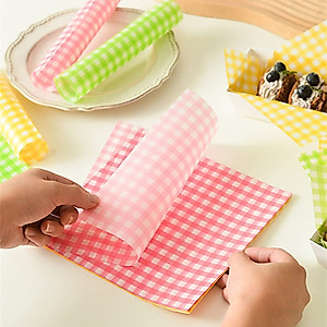 100Pcs Wax Paper Sheets for Food, Basket Liners Food Picnic Paper Sheets Greaseproof Deli Wrapping Sheets, 7 x 7 Inch (Yellow Checke)