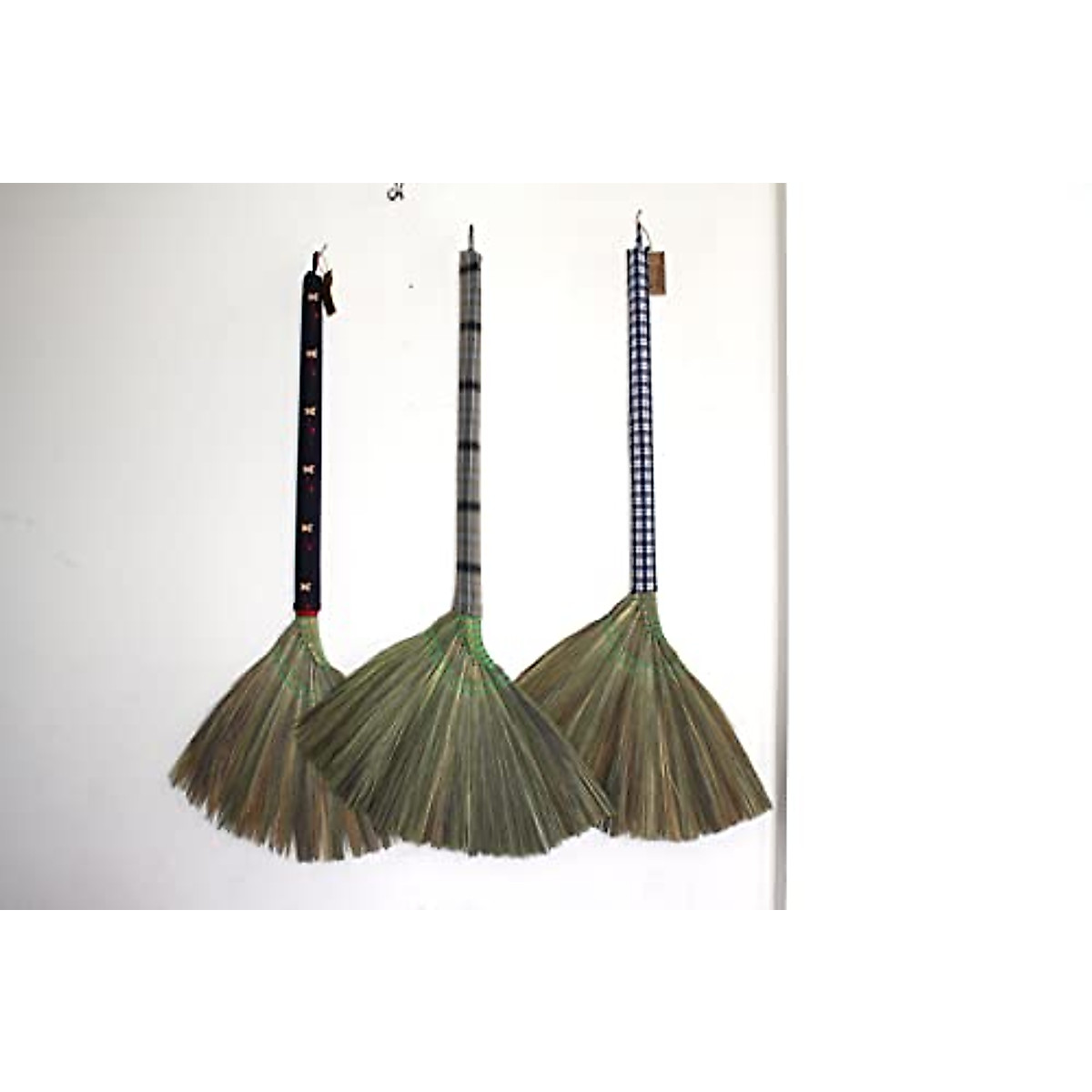 NDP78 Vietnamese Traditional Broom - Choi Dot Sweeps Away Everything Such as Dog Hair, Small dust and Does not Scratch Wooden Floors , Easy to Handle, Product Made from Natural, 39.5 x 8 x 1.5 inches