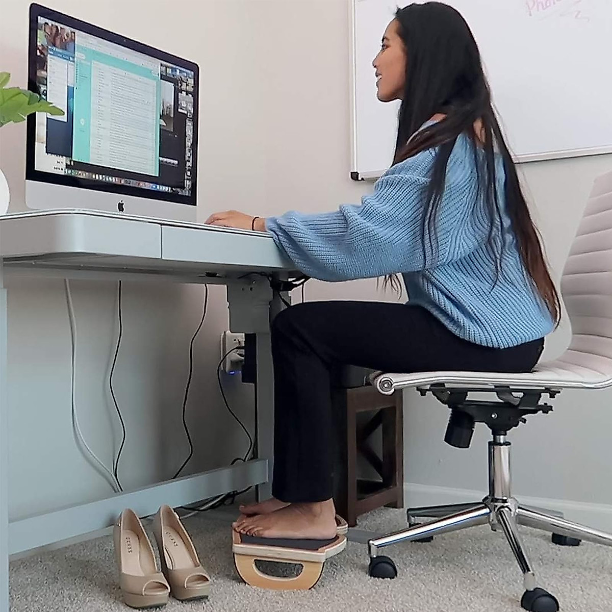 StrongTek Foot Rest Under Desk, Desk Footrest, Rocking Foot Nursing Stool, Rocker Balance Board, Natural Wood, Non-Slip, Ergonomic Pressure Relief for Posture Support, Home, Office Use (18Wx11L)