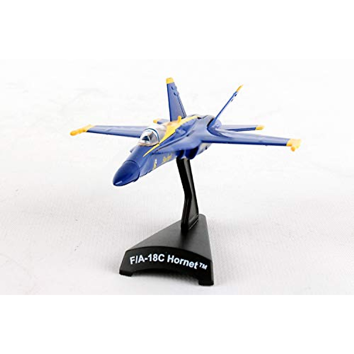 Daron Worldwide Trading F/A-18C Hornet Blue Angels 1:150 Vehicle