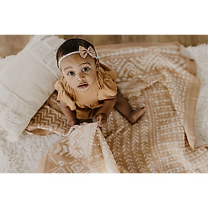 Mini Wander New Solid Color Swaddle Blankets (Wheat (Maple Sugar))