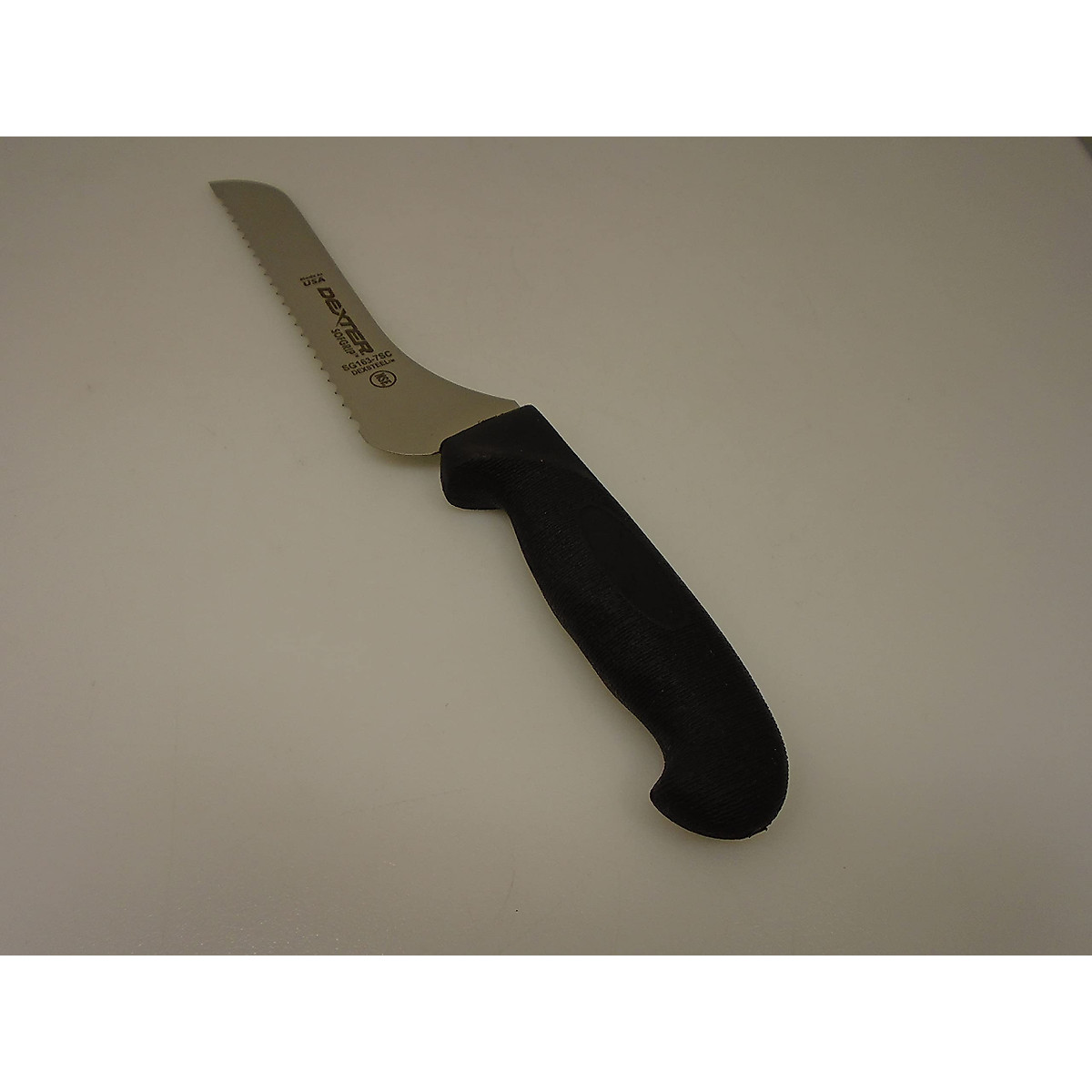 Made in USA 7 inch Offset Scalloped Edge Bread Knife Black Handle SG163-7SC