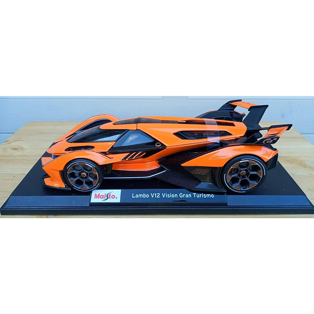 Maisto Lamborghini V12 Vision Gran Turismo Orange Metallic Special Edition 1/18 Diecast Model Car