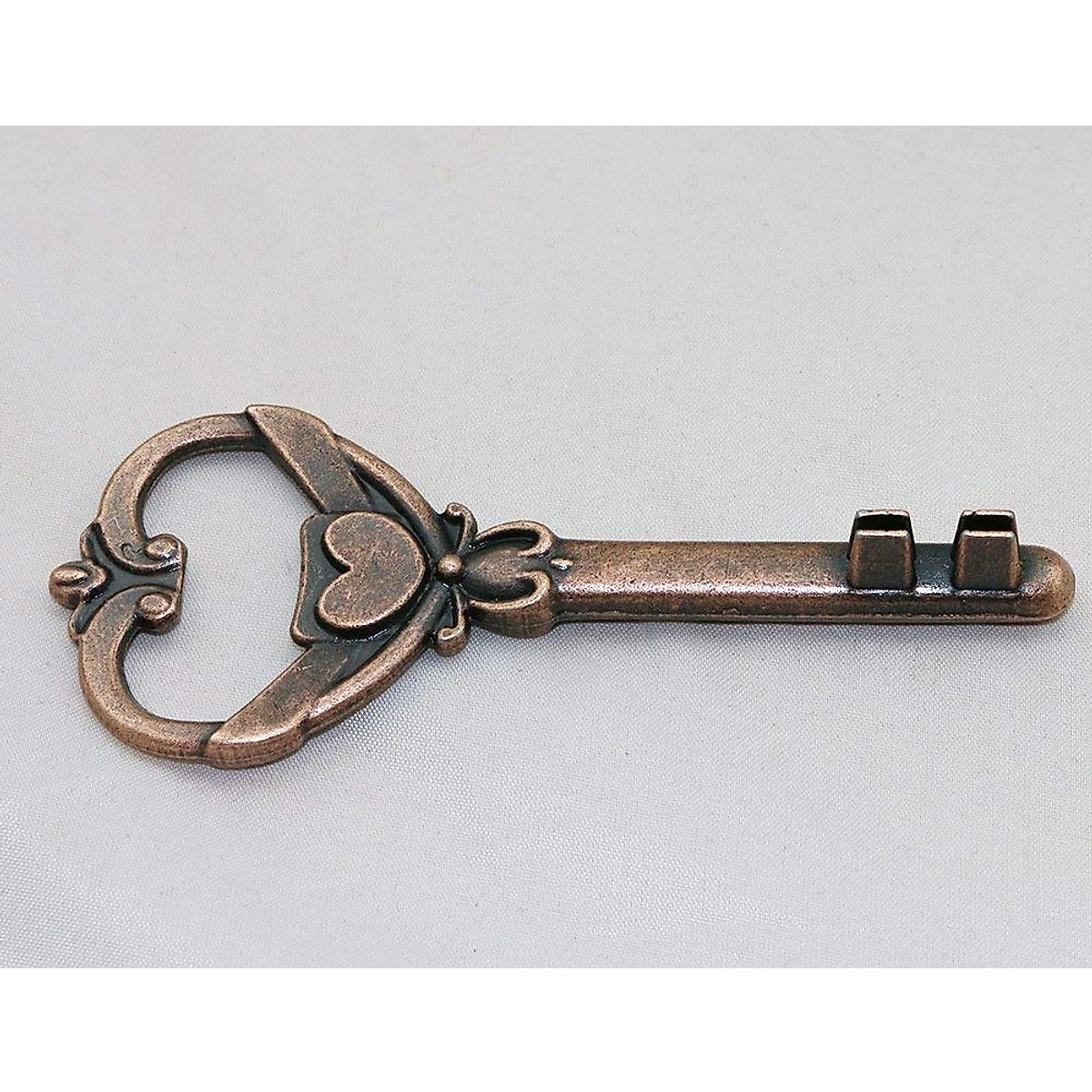 40pcs Multi Function Antique Skeleton Key Heart Shaped Bottle Opener Place Card Holder Wedding Favor Rustic Decoration