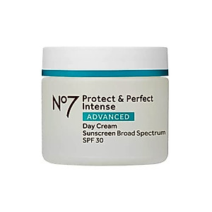 No.7 Protect & Perfect Intense Advanced Day Cream SPF 30 - Anti Aging Facial Moisturizer with Anti Wrinkle Technology - Hydrating Hyaluronic Acid Cream for Radiant Youthful Skin (50ml)