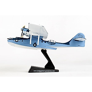 Daron Worldwide Trading Postage Stamp USN Pby5 Catalina 1/150 Airplane Model