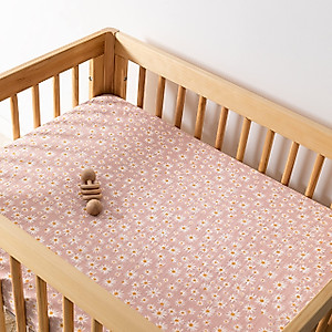 Babyletto 100% Organic Cotton All-Stages Midi Crib Sheet, GOTS-Certified, Fitted 360°, Ultra-Soft and Breathable Muslin - Daisy