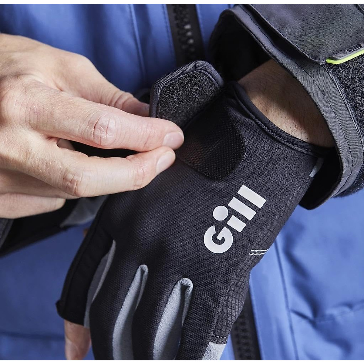 Gill Deckhand Sailing Gloves Short Finger with 3/4 Length Fingers - 50+ UV Sun Protection & Water Repellent - Black M