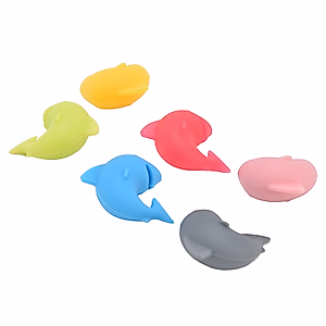 24Pcs Silicone Drink Markers, Funny Silicone Dolphin Wine Cup Labels Reusable Wine Glass Charms Markers for Champagne Flutes Cocktails Martinis Wine Glass