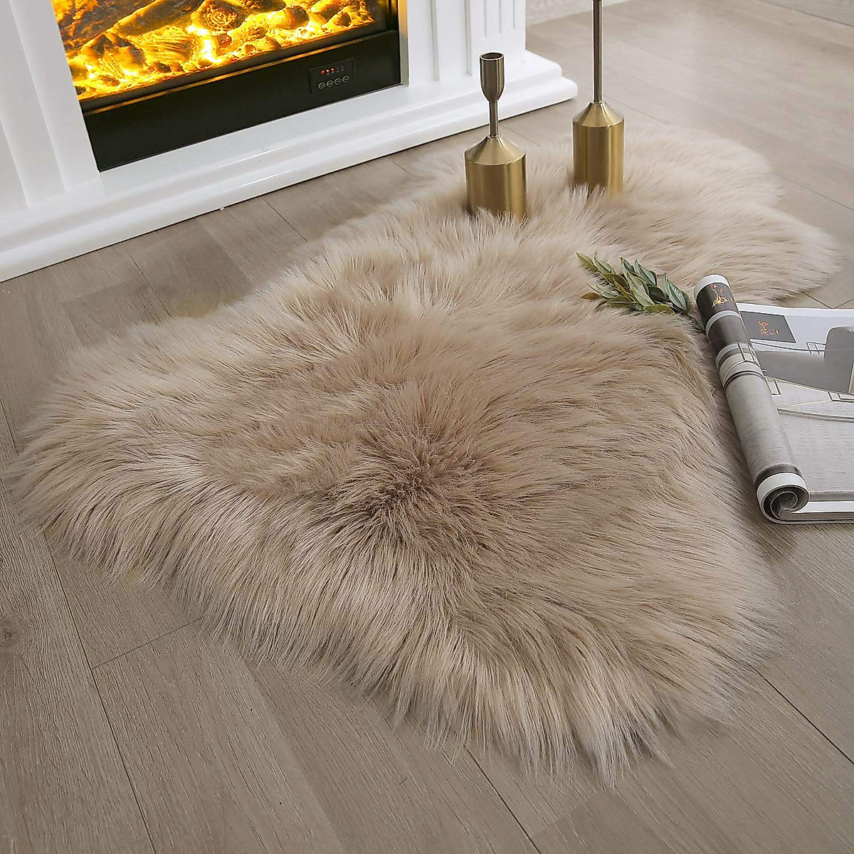 Ashler Faux Fur Rug, Beige Area Rugs, Fluffy Sheepskin Fur Rug, Fuzzy Ultra Soft 2 x 3 Ft Rugs, Machine Washable Shag Rug, Nursery Throw Rugs for Bed, Living, Kids Room