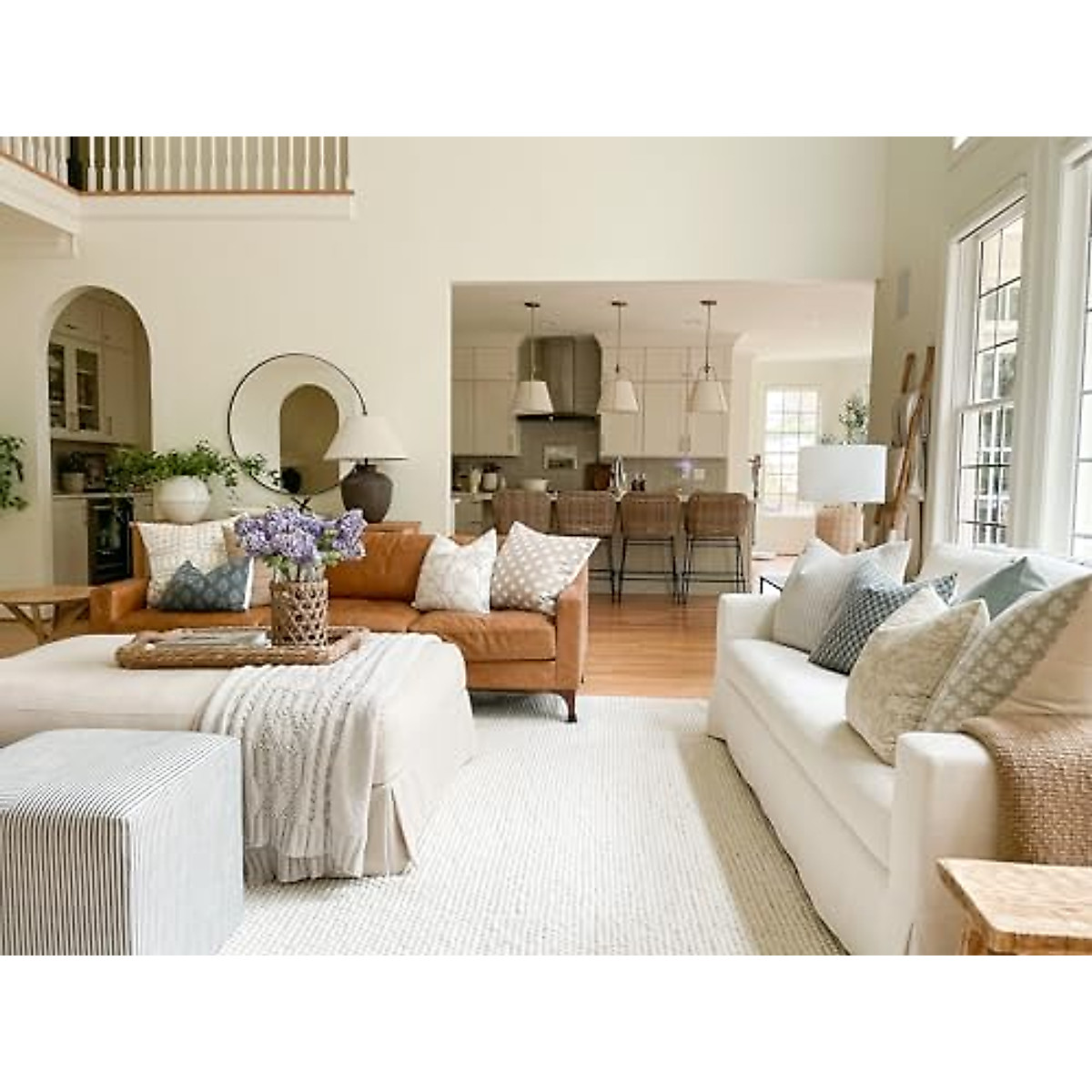 Safavieh Natura Collection Area Rug - 8' Square, Ivory, Handmade Wool, Ideal for High Traffic Areas in Living Room, Bedroom (NAT620A)