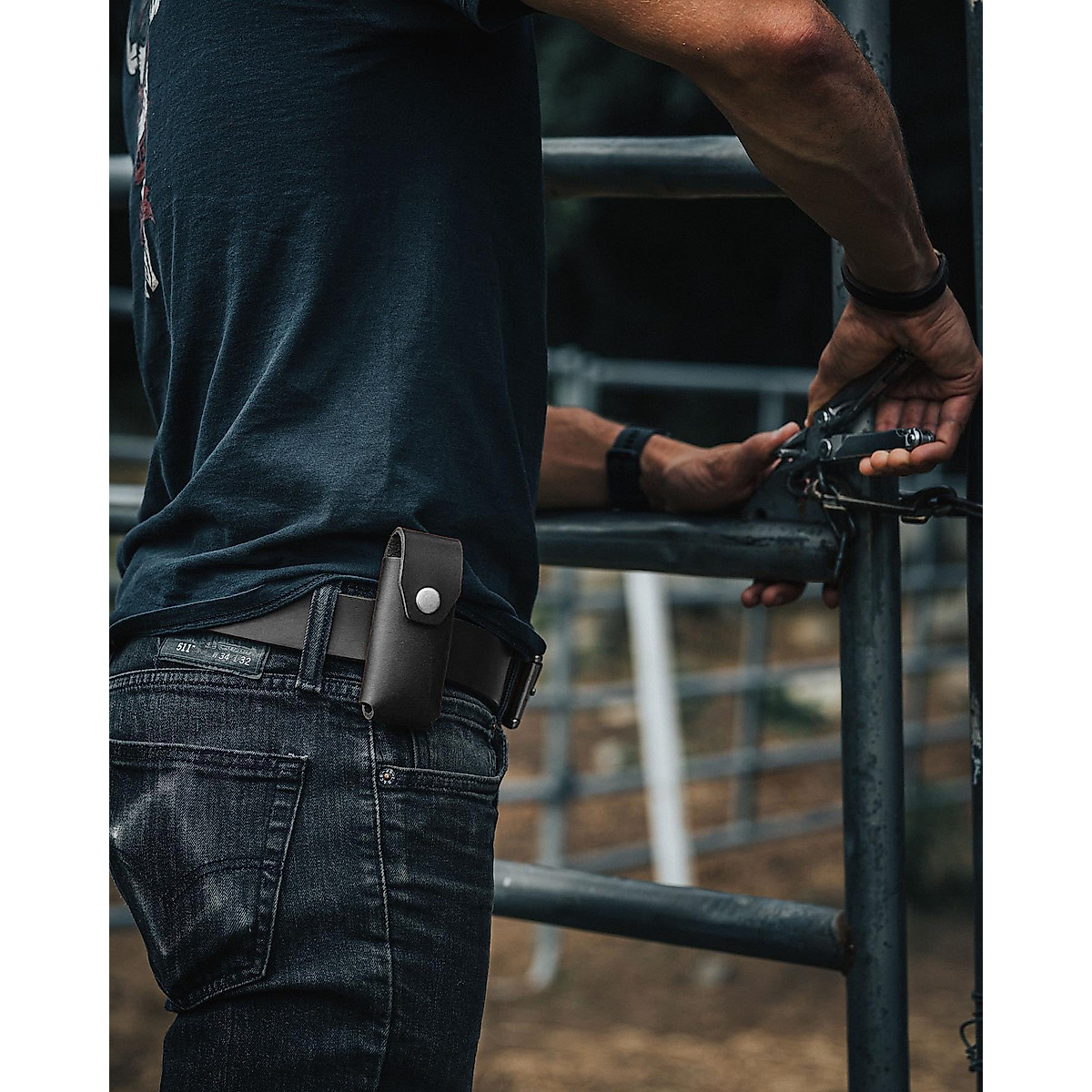 American Bench Craft Riveted Leather Multi Tool Case fits Leatherman MUT - Leather Sheath (Black)