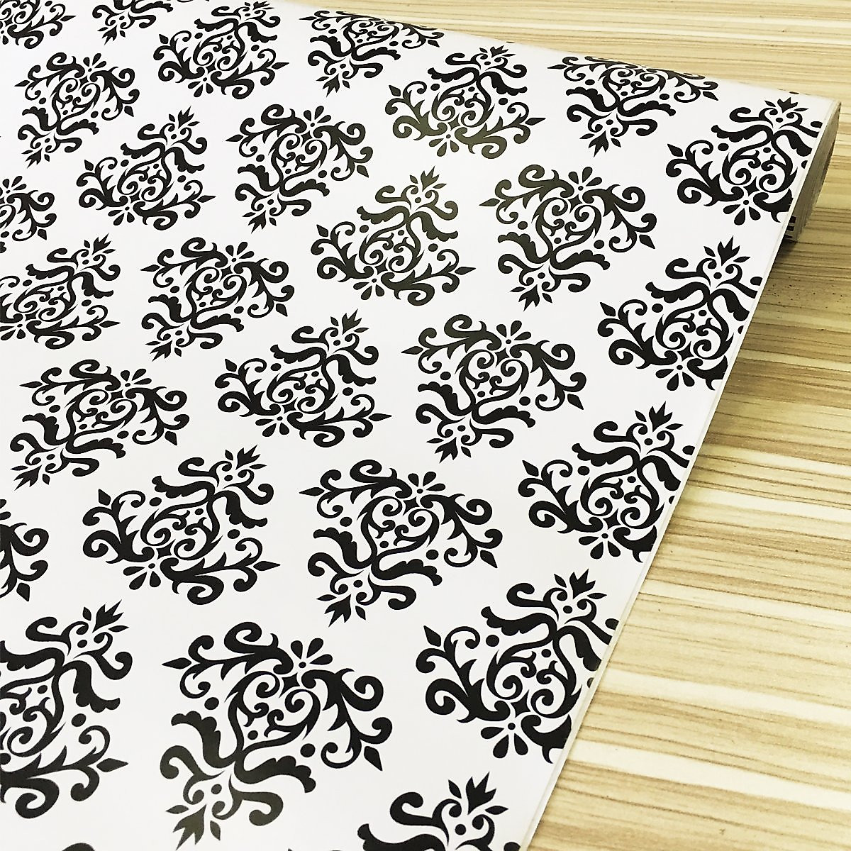 Helianthusun 14.7 feet Wallpaper Roll Black Damask Peel and Stick Wall Decor White Vinyl Paper Self Adhesive Cabinet Shelf Liner Revamp Furniture Looking (S-177x17.7 inches)