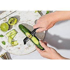 Dreamfarm Sharple Self-Sharpening Vegetable & Food Vertical Speed-Peeler - Green