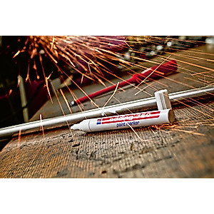 White paint marker 750