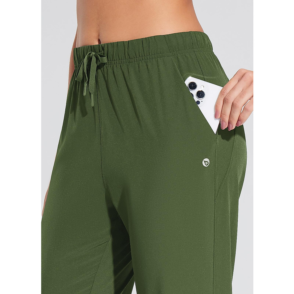 BALEAF Women's Lightweight Capris Joggers Running Hiking Shorts Quick Dry Sun Protection Pockets Blue Medium