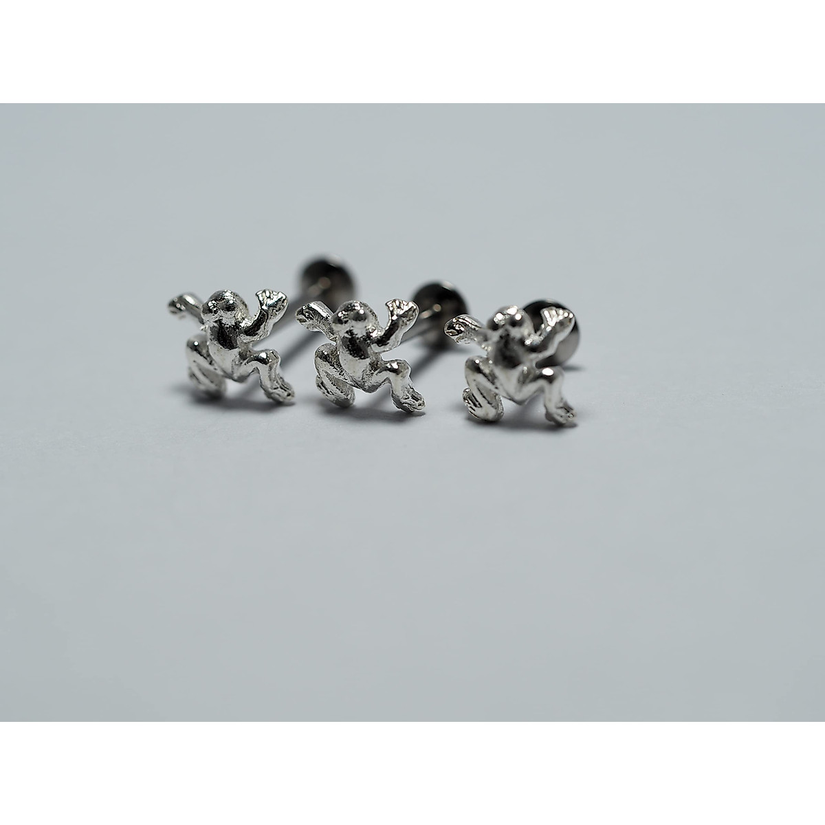 Sterling Silver Frog - 16g Surgical stainless steel Labret Barbell, Push Pin Post, Flat Back,Cartilage earring, Nose stud, Piercing Jewelry (8 Millimeters)