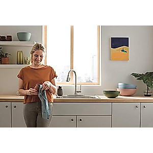 Peerless P7947LF-SS Precept Pull-Down, 1.5 GPM Flow Rate, Stainless