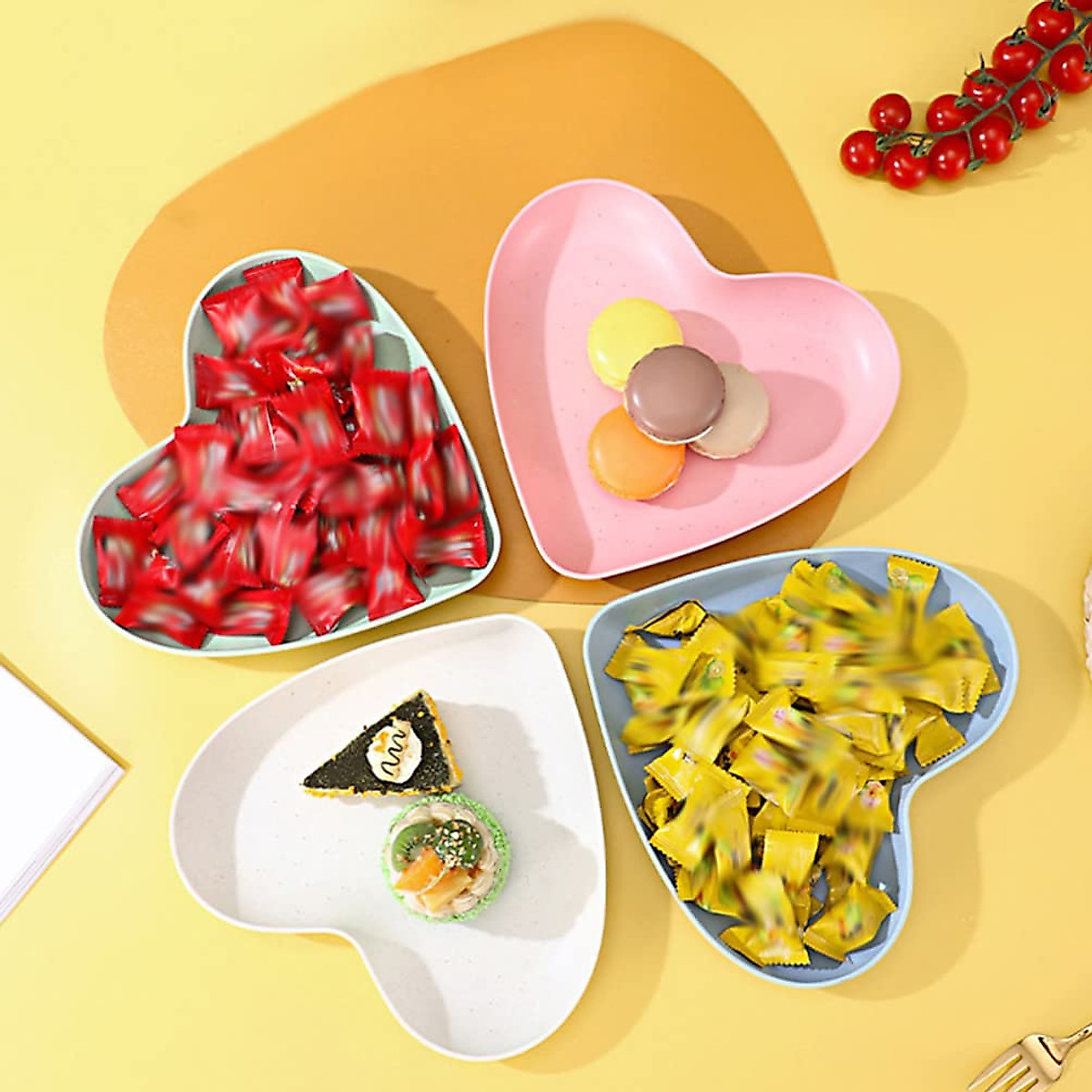 Hemoton Heart Shaped Dinner Plate: 4 Pcs Unbreakable Dinner Plates Snacks Salad Plates Candy Dish Appetizers Platter Steak Serving Plate for Party| Picnic| Camping| BBQ
