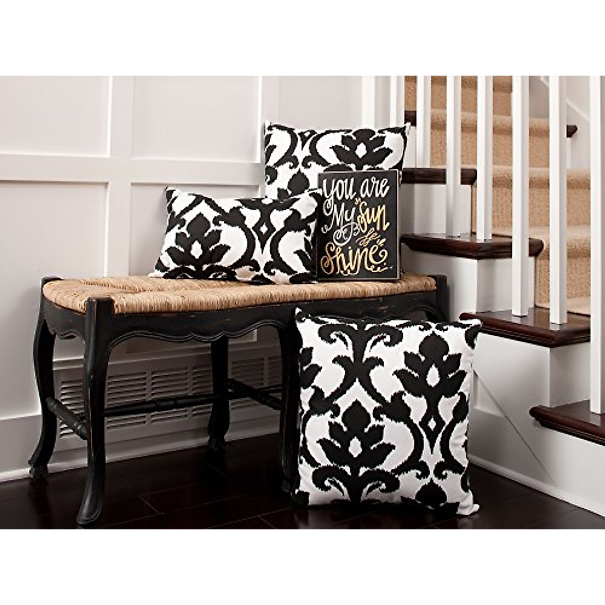 Pillow Perfect Paisley Outdoor/Indoor Throw Pillow Plush Fill, Weather, and Fade Resistant, Throw - 18.5" x 18.5" Black/White Azzure,