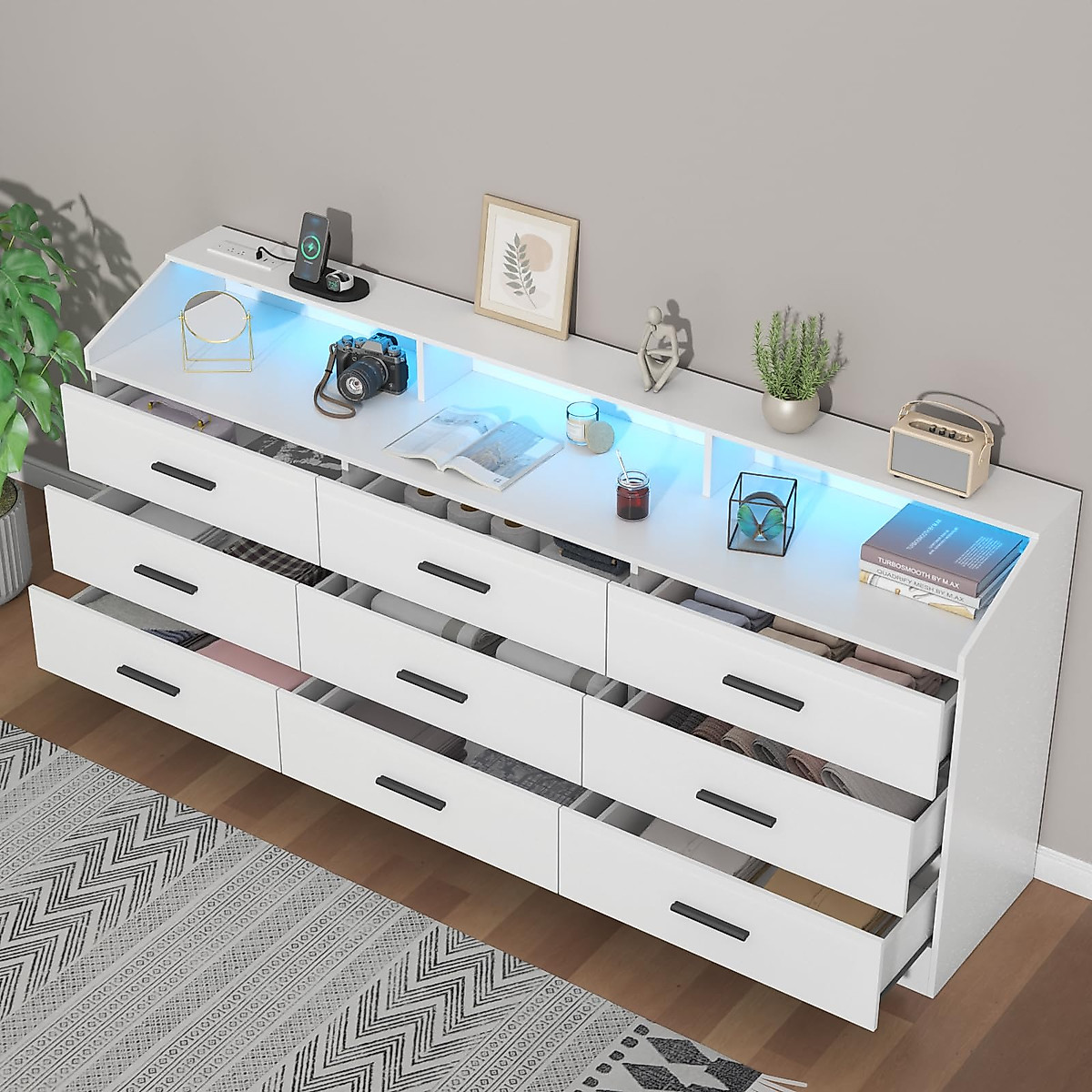 Gyfimoie 9 Drawers Dresser for Bedroom with Power Outlet, Chest of Drawers with LED Light, Modern Dresser with Open Storage Cubby, Triple Wide Dresser Organizer for Living Room (White)