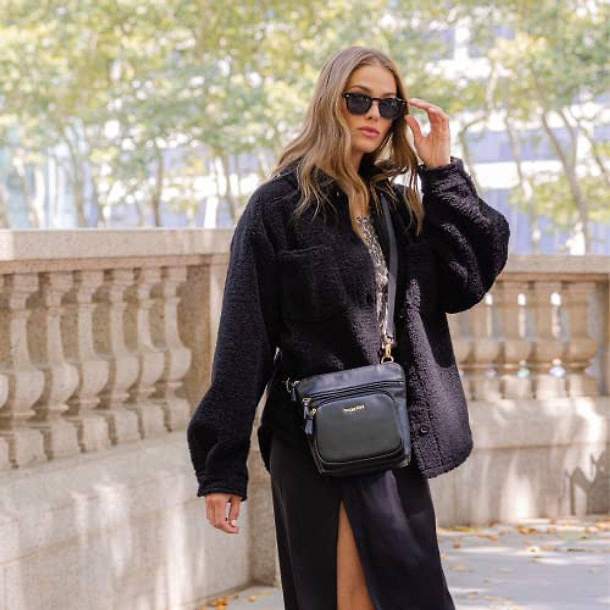 Baggallini Womens Modern Pocket Vegan Leather Crossbody, Black W/Gold Hardware Vegan Leather, One Size US