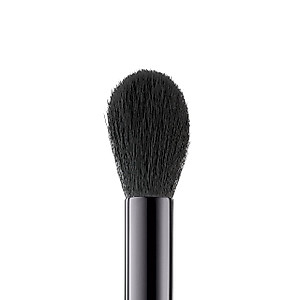 e.l.f. Highlighting Brush | Vegan Makeup Tool | For an Illuminating Glow | Flawlessly Blends & Contours