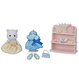 Calico Critters Princess Dress Up Set, Dollhouse Playset with Figure and Accessories