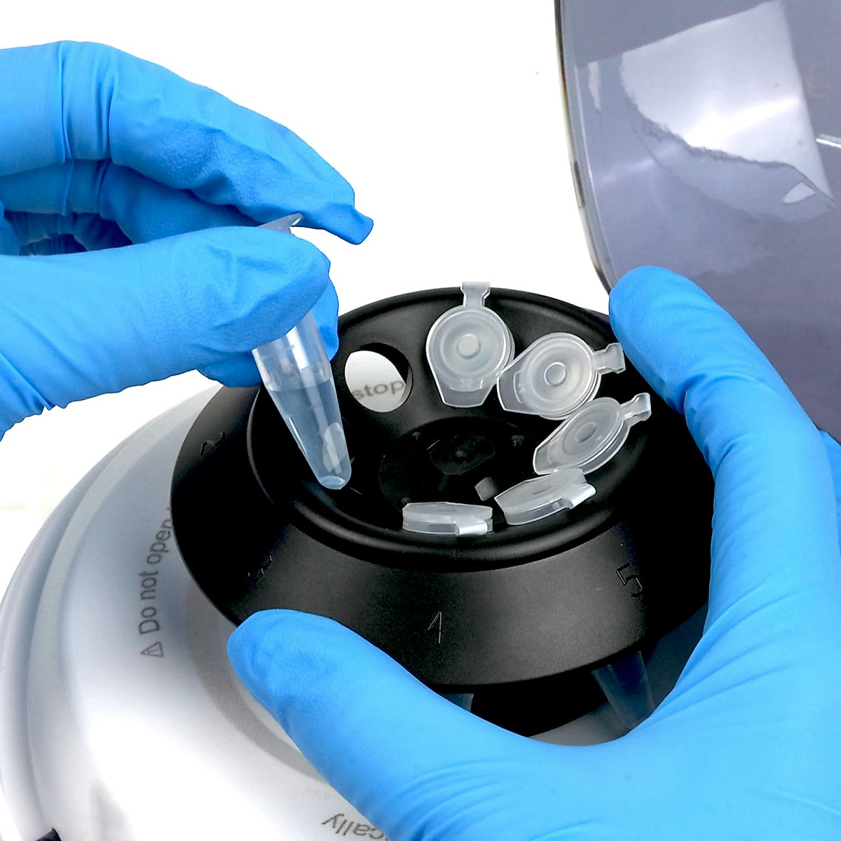 ONiLAB 500Pcs 1.5ml Polypropylene Graduated Microcentrifuge Tubes with Attached Lid,Clear Conical Micro Centrifuge Small Sample Bottle Vials Container for Lab