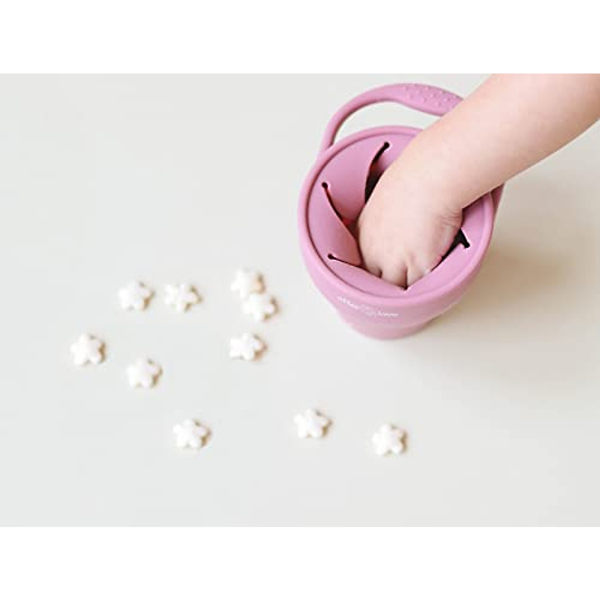 otterlove Collapsable Silicone Snack Container with Attachable Cover | 100% Pure LFGB Platinum Silicone with No Fillers | Snack Cup (2 Pack - Woodchuck & Very Peri)