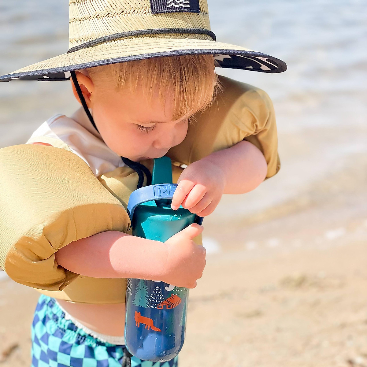 Zak Designs Harmony Kid Water Bottle for Travel or At Home, 14oz Recycled Stainless Steel is Leak-Proof When Closed and Vacuum Insulated (Animal)