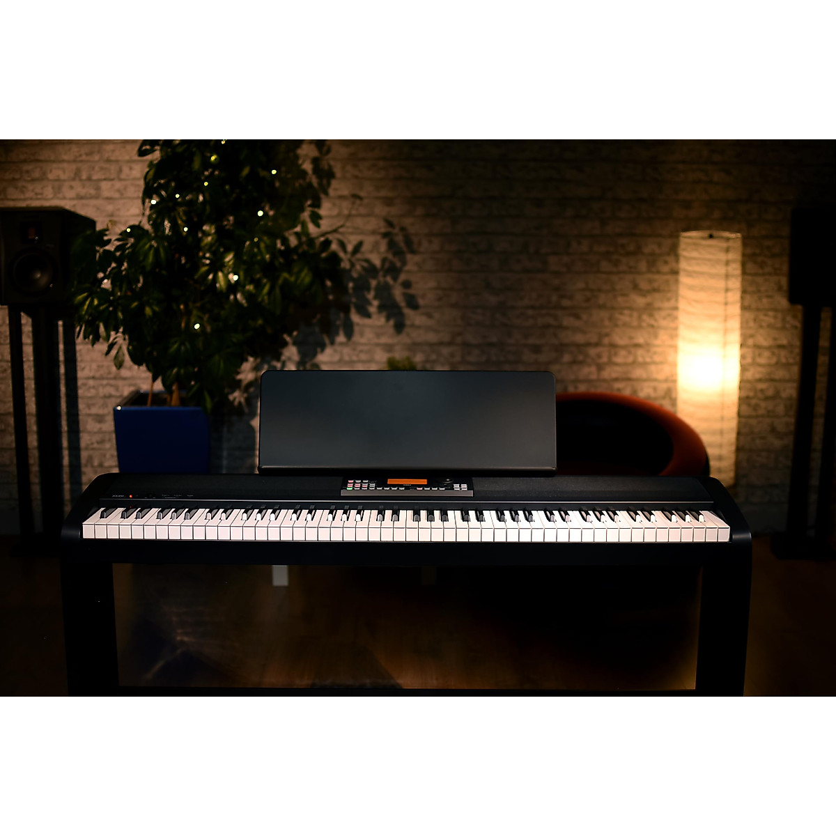 Korg XE20SP Digital Ensemble Piano