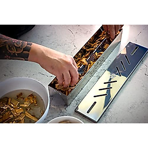 Napoleon 67002 Maple Wood Chips, 2-Pound Bag