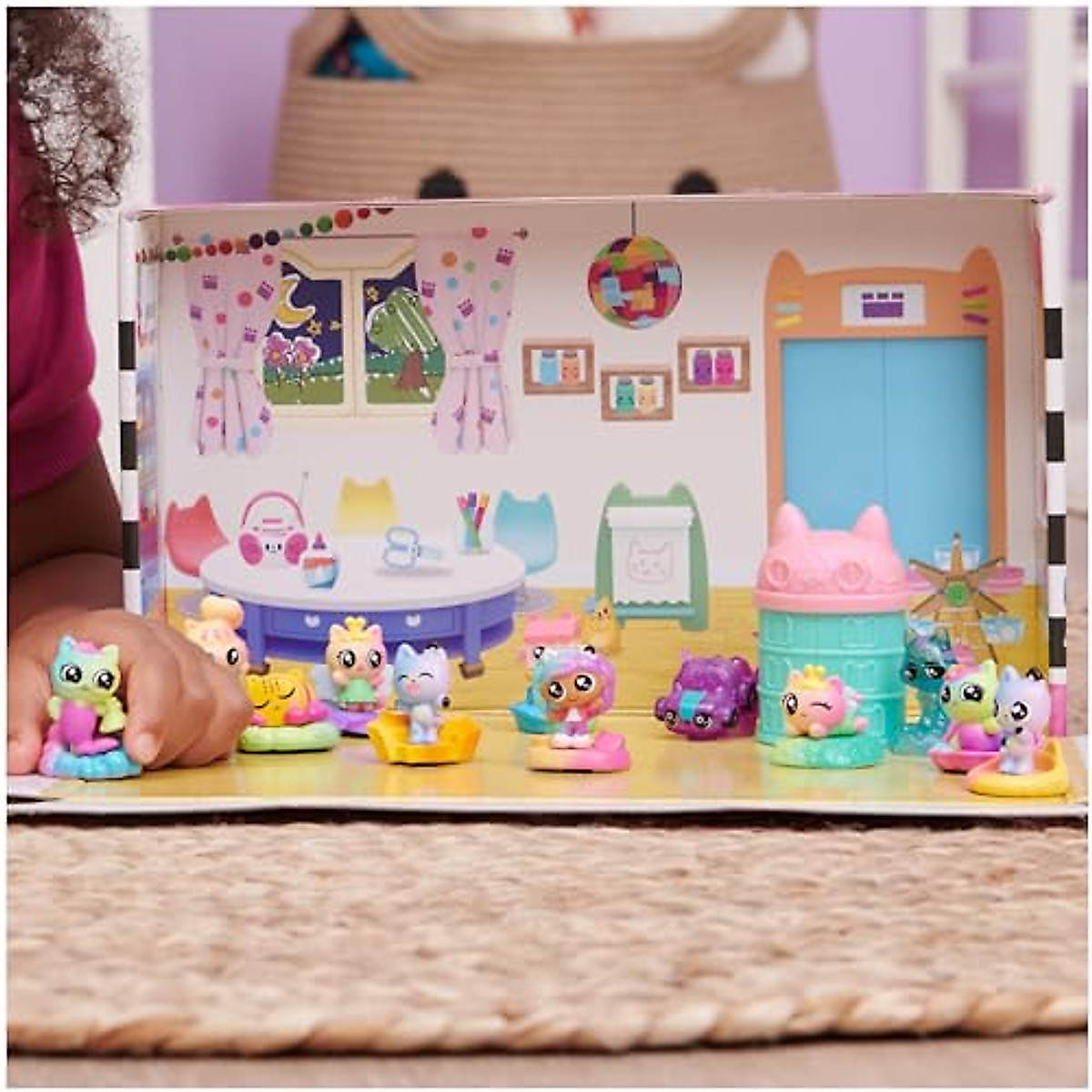 Gabby’s Dollhouse, Meow-mazing Mini Figures 12-Pack (Amazon Exclusive) Rainbow -Themed Toy Figures and Playsets Kids Toys for Ages 3 and up