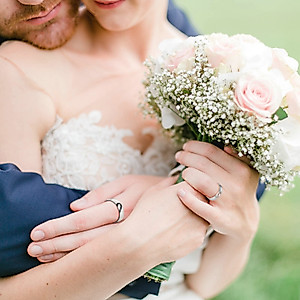 Aienid Best Friend Necklace,Stainless Steel Matching Couple Necklaces,Couple Heart Pendant,Matching Couple Necklaces for Him and Her,Matching Heart Necklace for Wedding