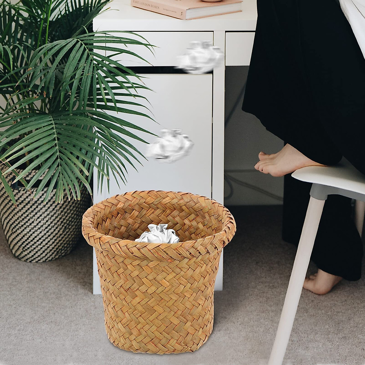 Operitacx Wicker Trash Basket Natural Woven Trash Bin Seagrass Waste Basket Round Trash Baskets Garbage Bin Basket Organizer Bedroom Offices Decoration Office Accessories