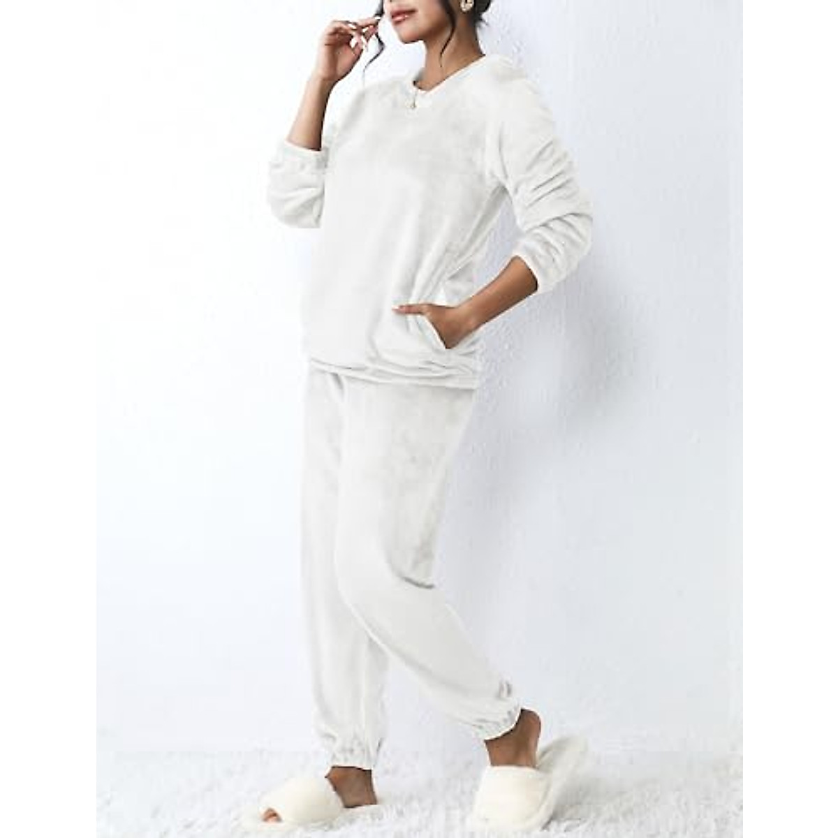 Ekouaer Women Fleece Pajama Sets Long Sleeve Tops and Pants PJ Sets Joggers Plush Loungewear Sleepwear White Large