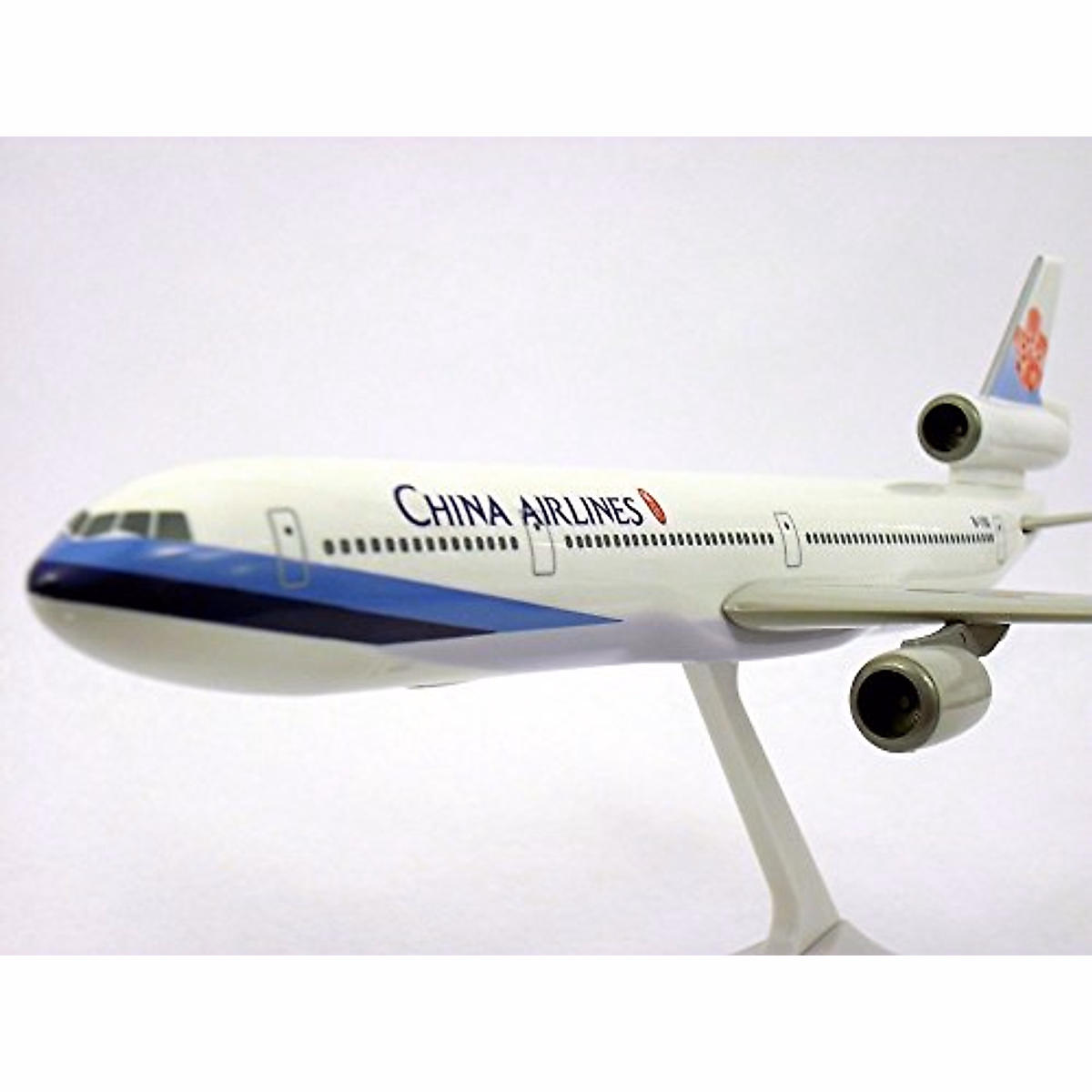 McDonnell Douglas MD-11 China Airlines 1/200 Scale Mode # AMD-01100H-023