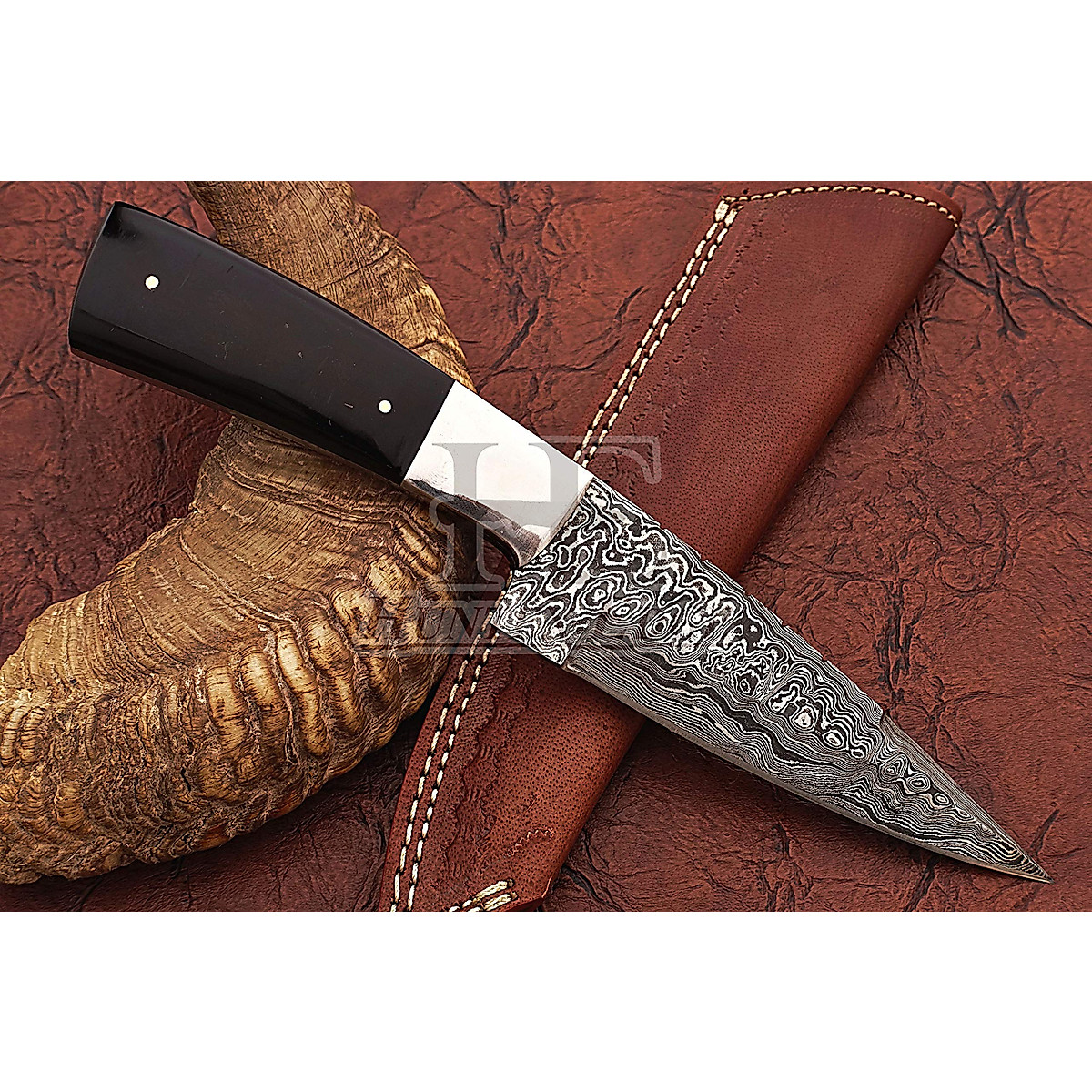 HUNTEX Handmade Hand-Forged Ladder Pattern Damascus Steel 10 Inch Long Full Tang Natural Buffalo Horn Handle Razor Sharp Hunting Camping Skinning Knife w/Genuine Leather Pouch