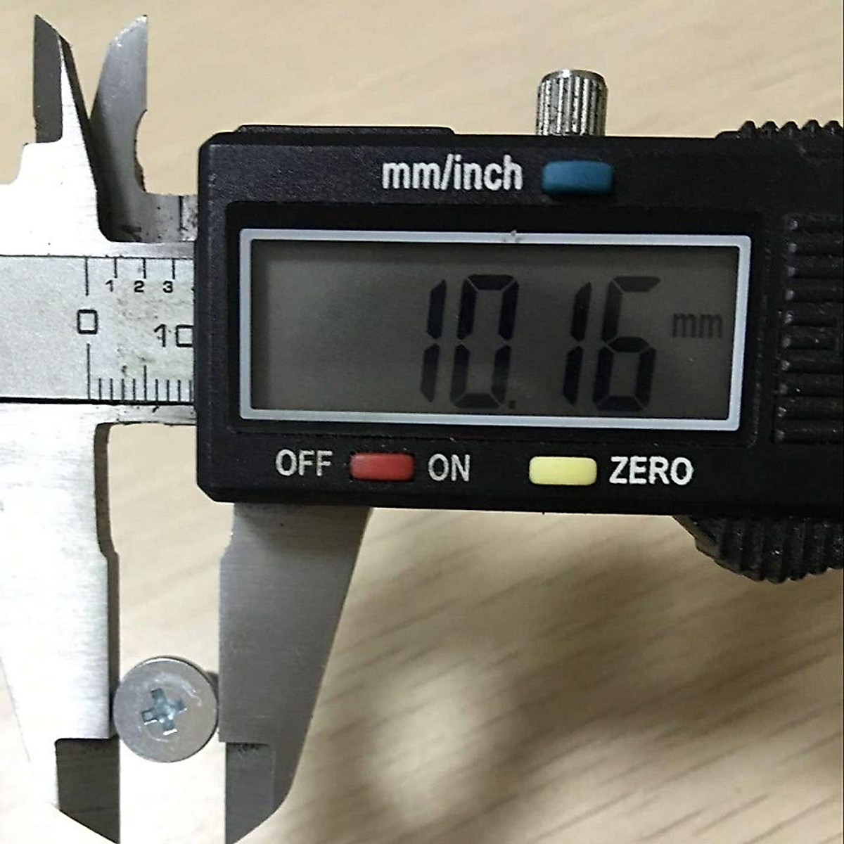 50 PSC Carbon Steel Flat Head Tapping Screw, is Not Easy to Rust, Screw 1/2 Inches Long