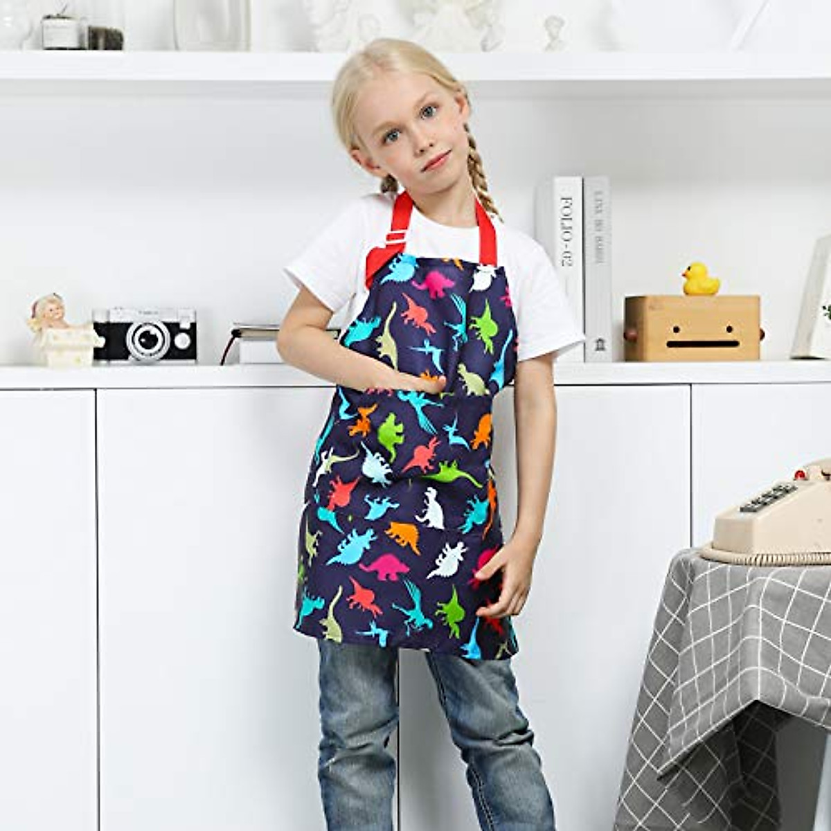 Nidoul Kids Apron for Boys Girls, Adjustable Childs Chef Apron with Pocket, Kitchen Bib Apron for Cooking Baking Art Painting Gardening-Dinosaur, 6-12Years