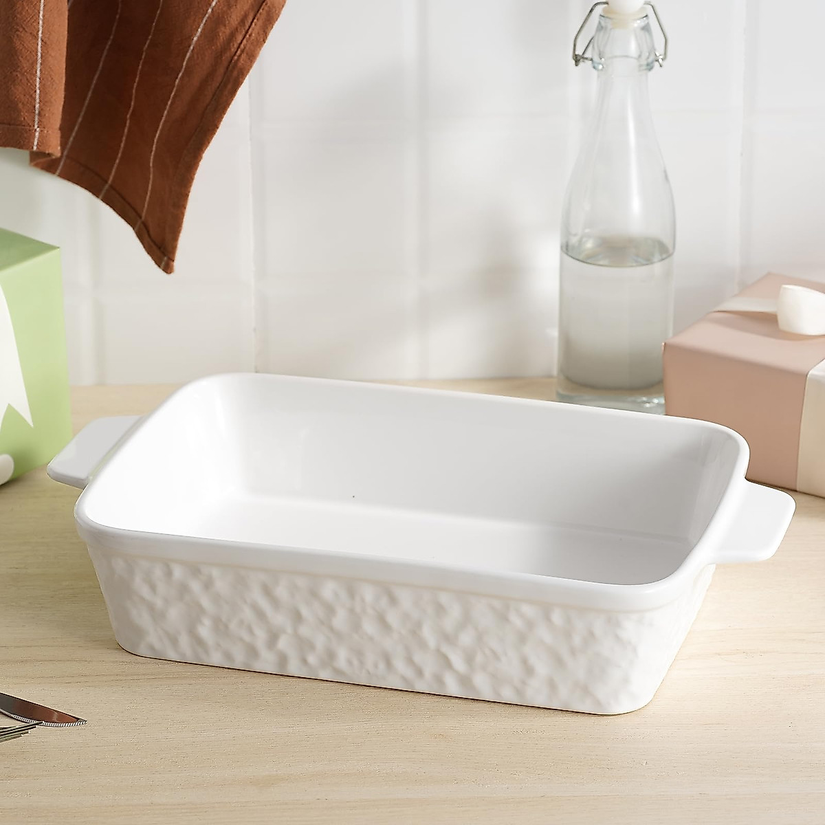 Dafuceramic Casserole Dish for Oven, 4.2 QT Baking Dish, 9x13 Large Porcelain Baking Pan, Durable Rectangular Lasagna Pan Deep with Handles, Microwave Oven Safe