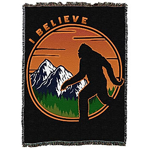 Pure Country Weavers I Believe Squatch in Blanket - Bigfoot Sasquatch Gift Fantasy Tapestry Throw Woven from Cotton - Made in The USA (72x54)