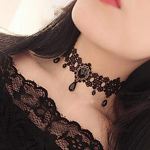 Kercisbeauty Black Lace Choker Gothic Necklace with Crystal for Women Halloween Party Custume Vintage Thick Choker